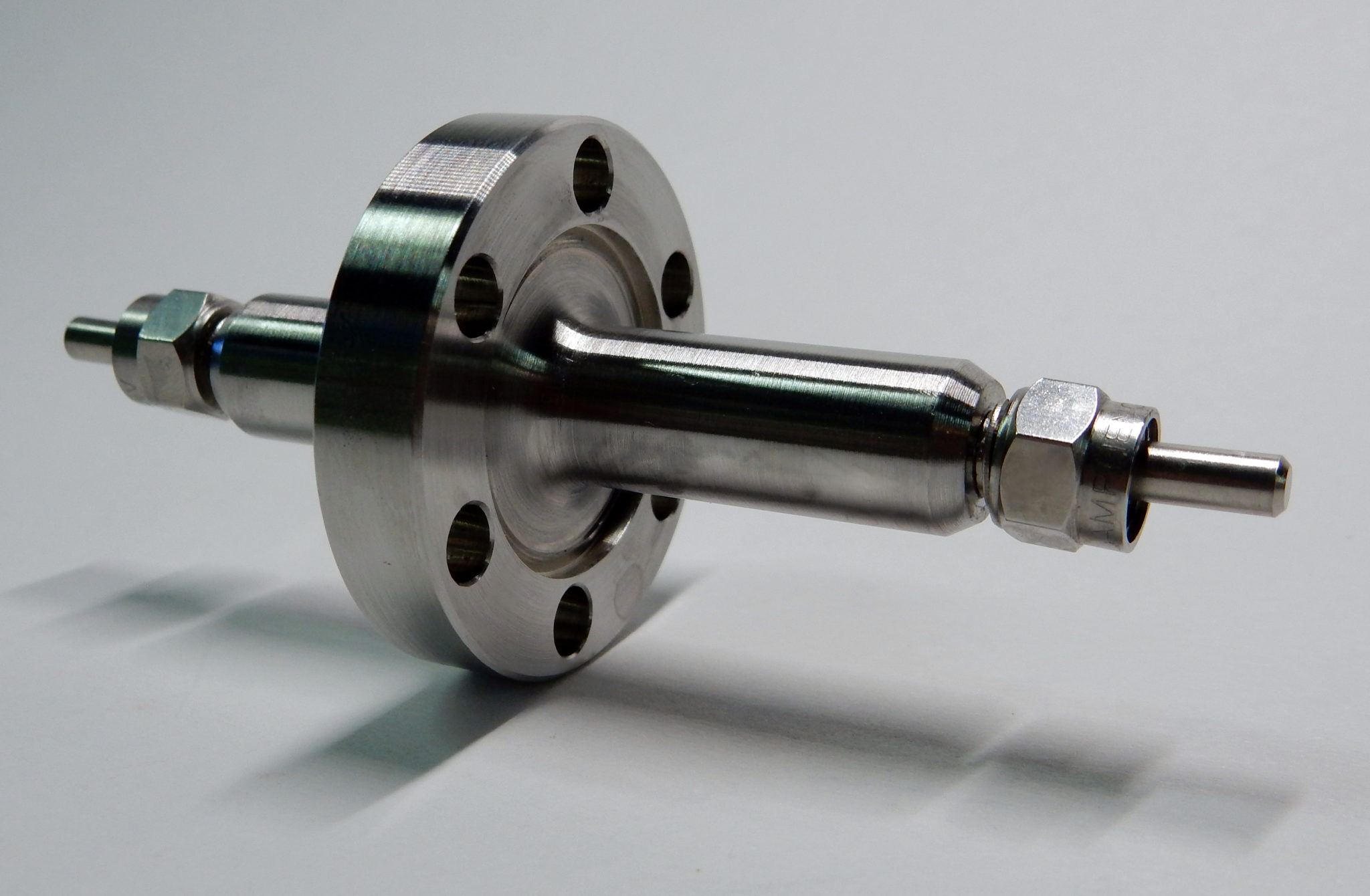 Vacuum Feedthroughs – FiberTech Optica