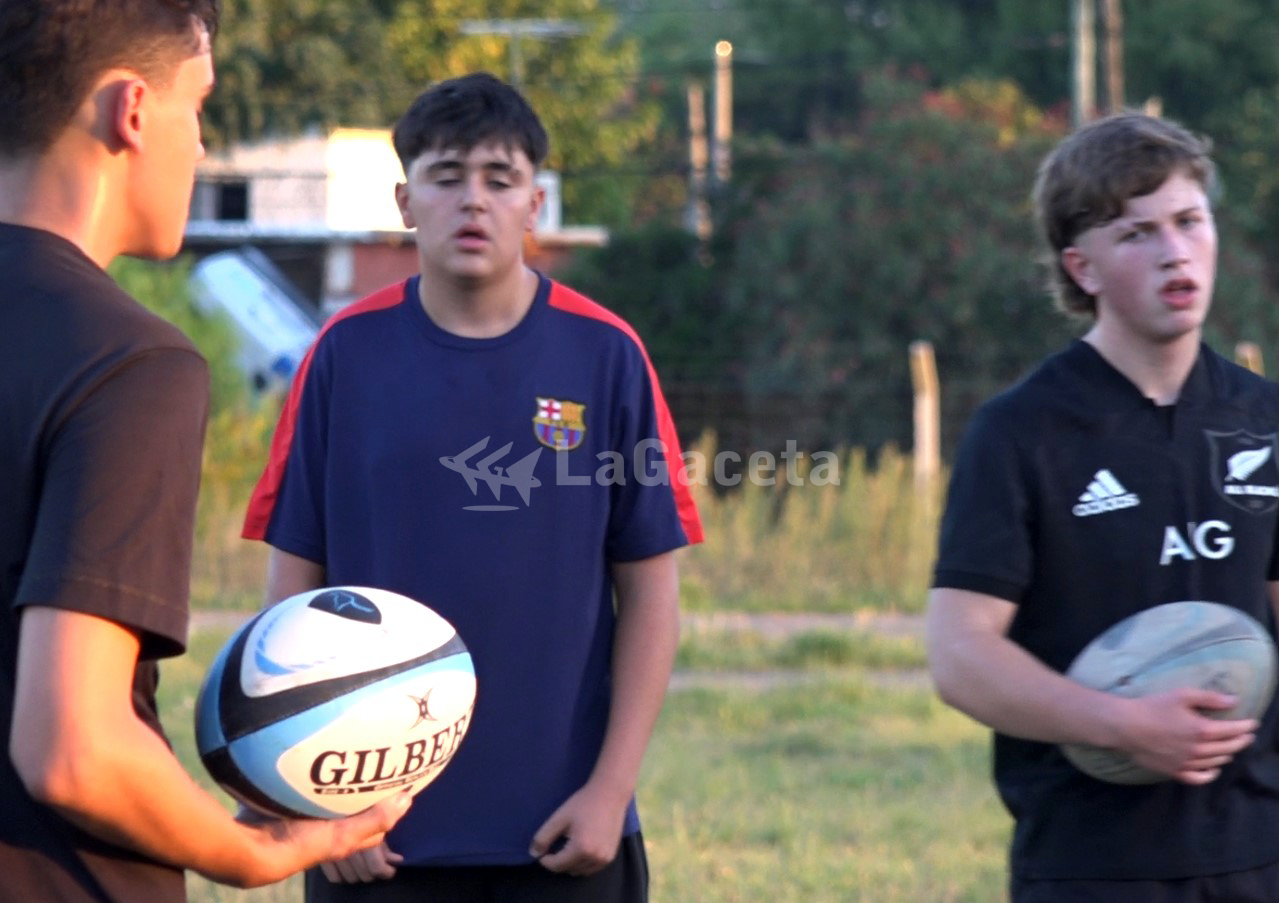 Jóvenes impulsan la formación de un equipo de rugby en la Costa de Oro ...