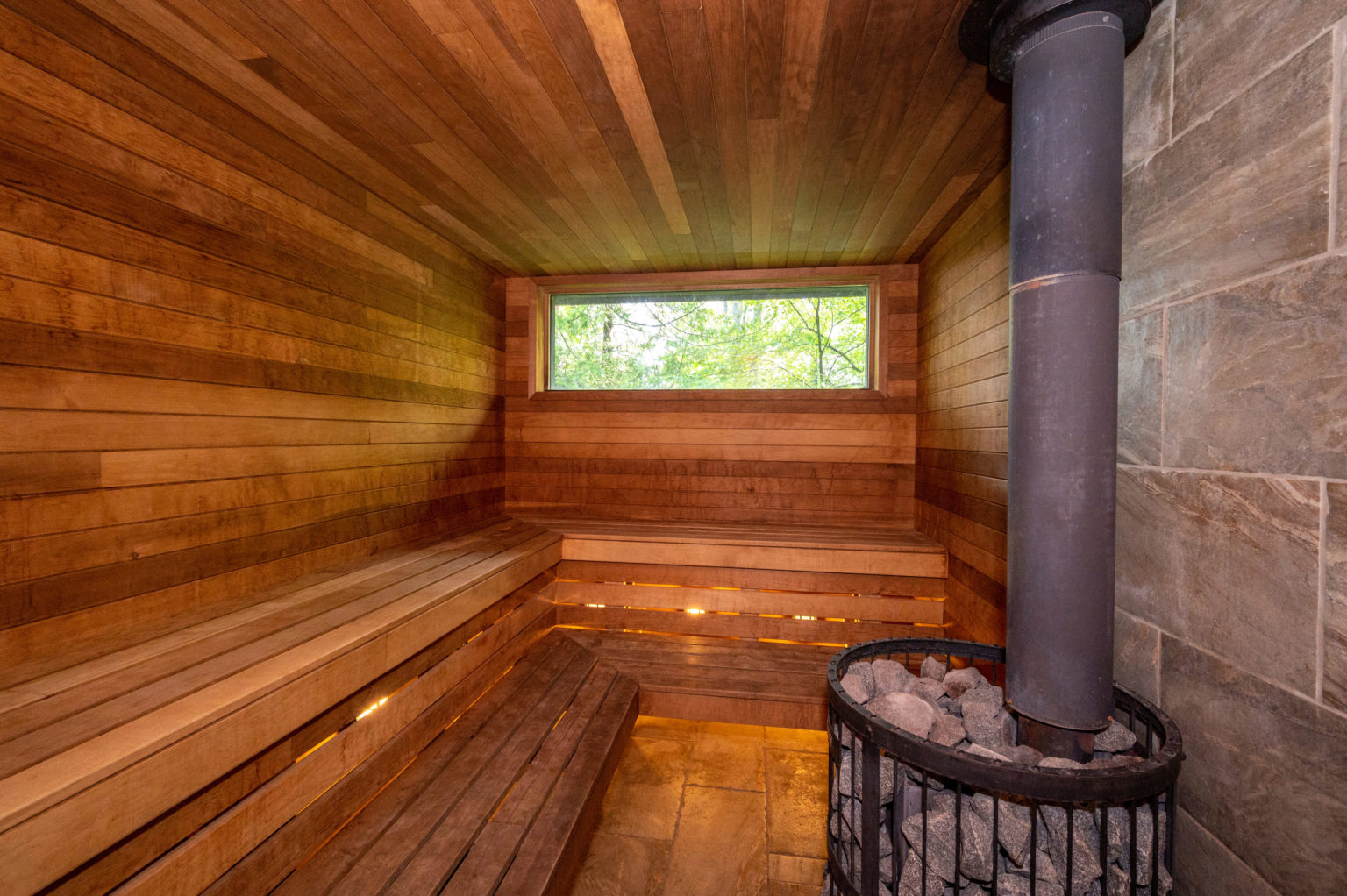 The Cottage – Lakefront Cottages