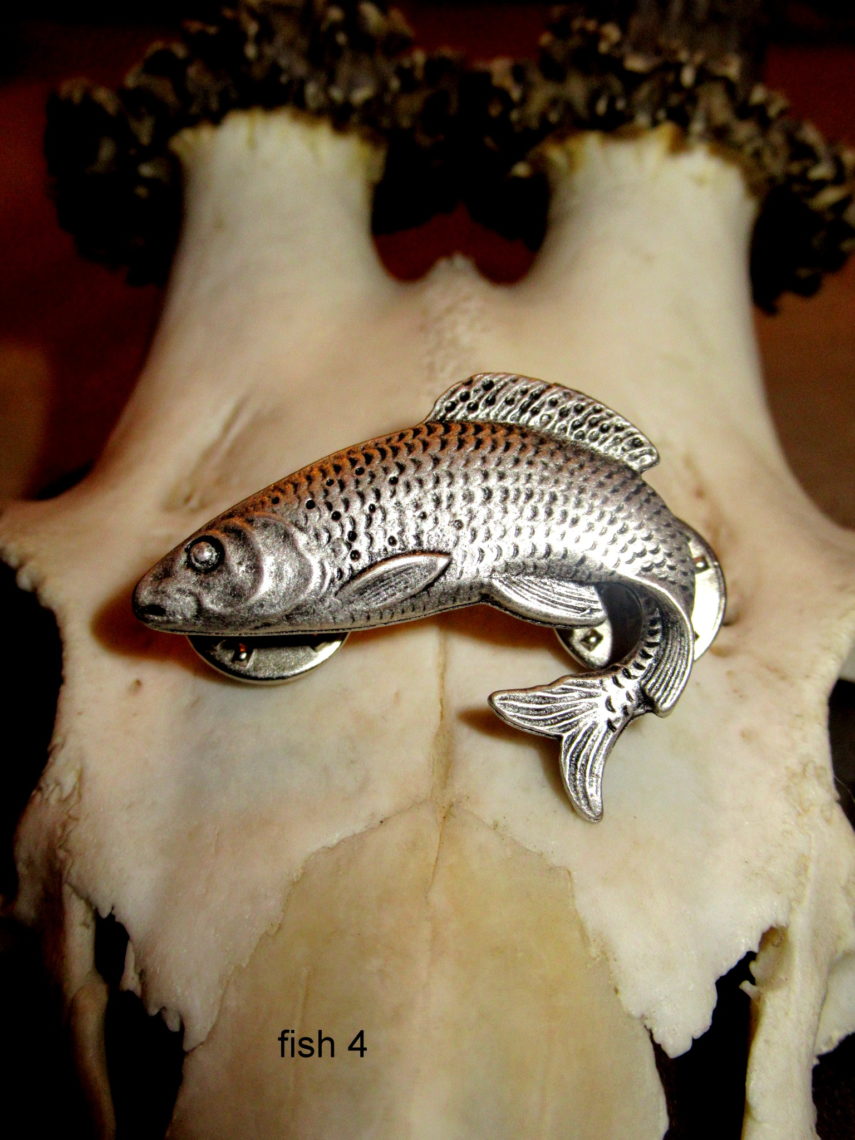 Hat or Lapel Pin Fish 4 – Trachten-Quelle