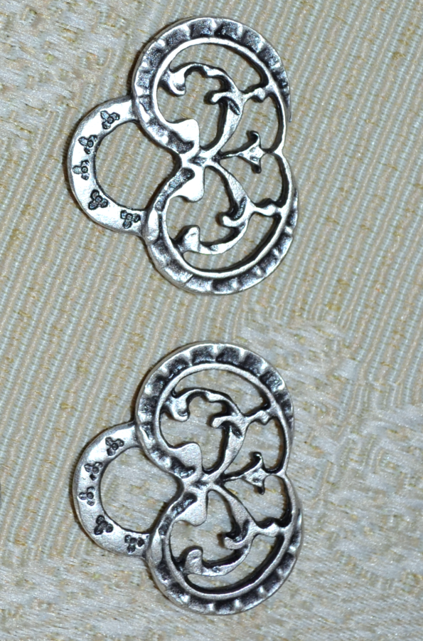 Dirndl Bodice Hooks Rustic Pewter Openwork Set of 8 – Trachten-Quelle