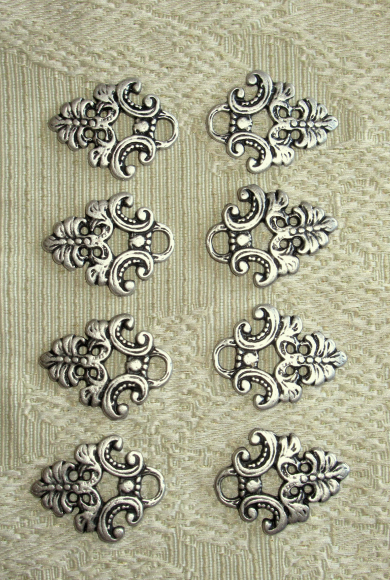 Dirndl Bodice Hooks Scroll and Frond Motif (8) – Trachten-Quelle