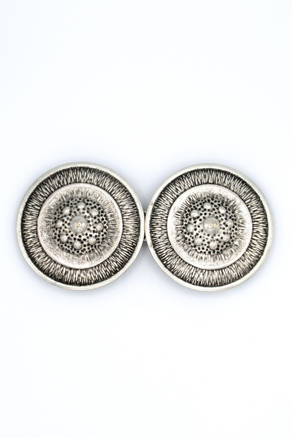 Large Fastener for Costume Cape Antique Silver – Trachten-Quelle