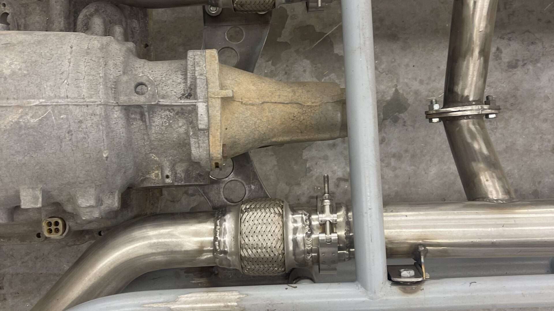 Home - Opposing Cylinders